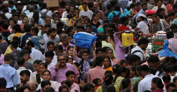 भारत बना दुनिया में सबसे अधिक आबादी वाला देश, चीन से जनसंख्या 29 लाख ...